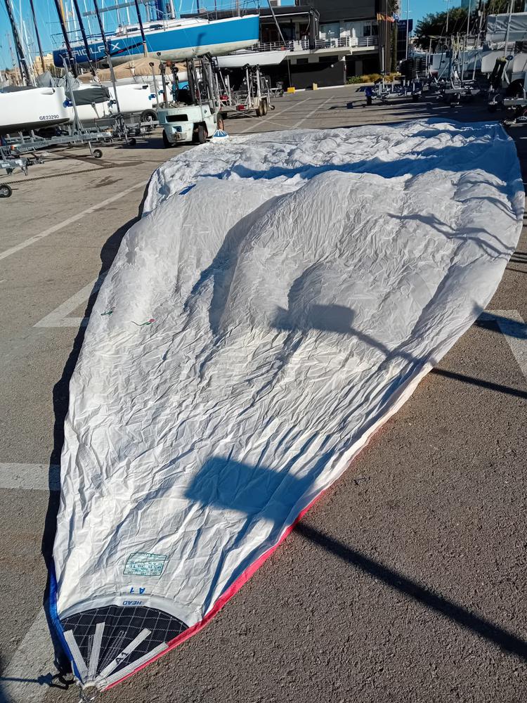 Used Asymmetrical spinnaker DUFOUR 40 NORTH SAILS