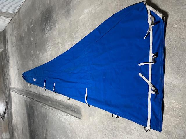 Used Mainsail cover BAVARIA 31 cruiser USHIP
